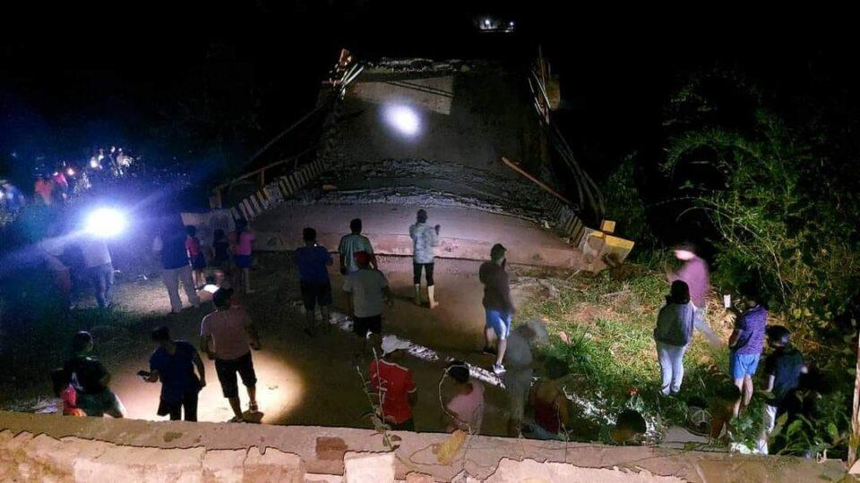 Caída del Puente Rapulo deja muertos y aísla a Santa Ana de Yacuma - ATB Digital