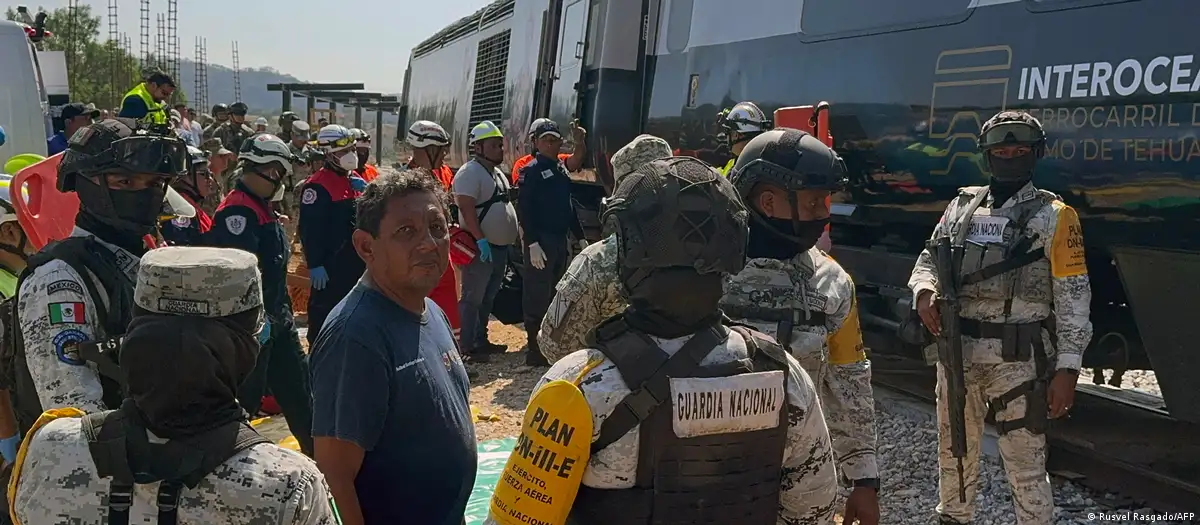 Se descarrila tren interoceánico en México y deja 13 muertos - ATB Digital